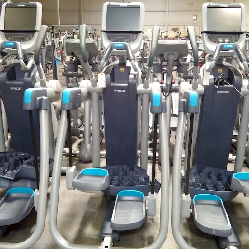 Precor AMT® 885 with Open Stride™ Adaptive Motion Trainer®
